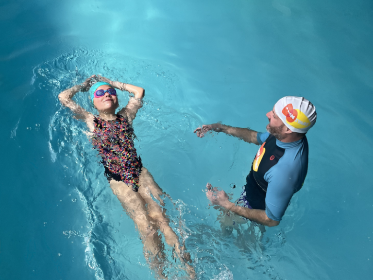 Swimming lessons for children and adults from 20€ | Swim Stars